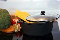 Казан Wok чугунный со стеклянной крышкой для плова,Чугунная кастрюля ...
