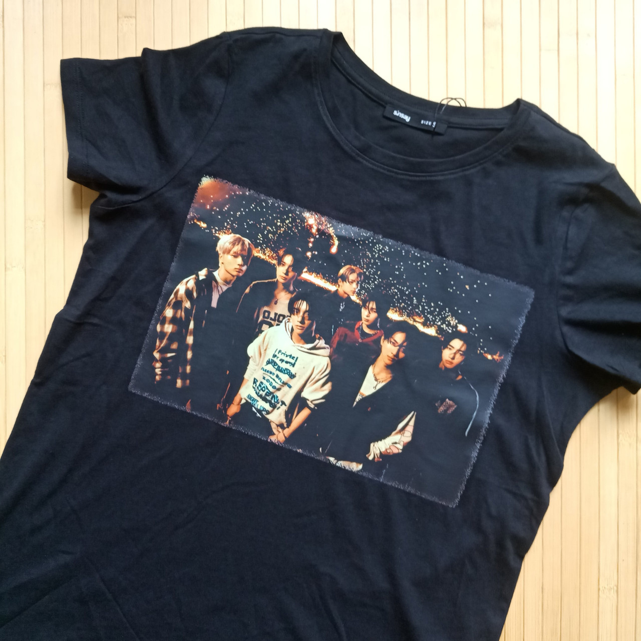 Футболка Енхайпен Enhypen чорна Id 2238168070 цена 490 ₴ купить на Prom Ua