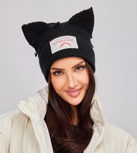 Шапка бини Bitterly Love с кошачьими ушками зима вязаная черная oni ...