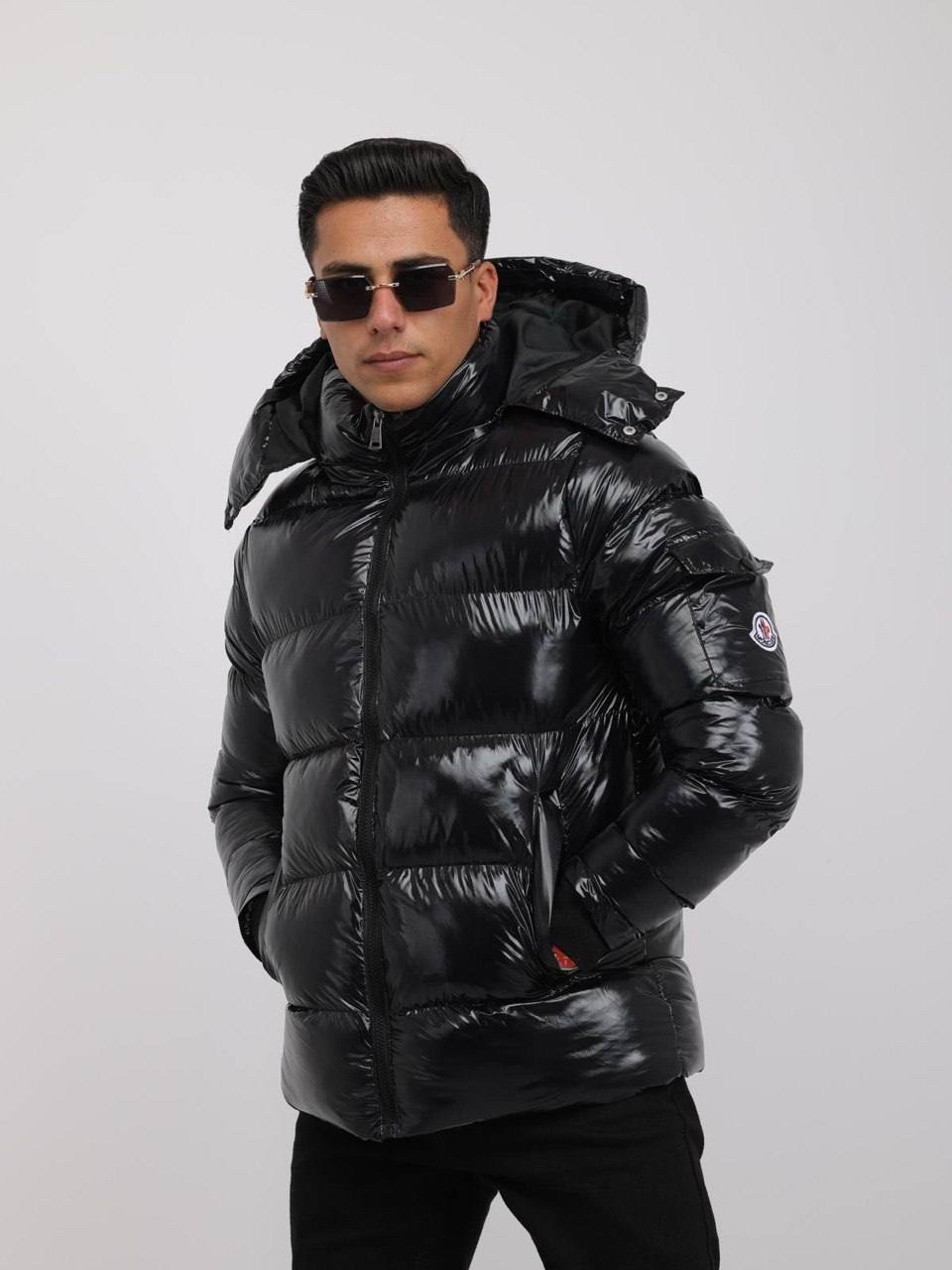 Глянсовий пуховик Moncler чорний (ID#2392478358), ціна: 3800 ₴, купити ...