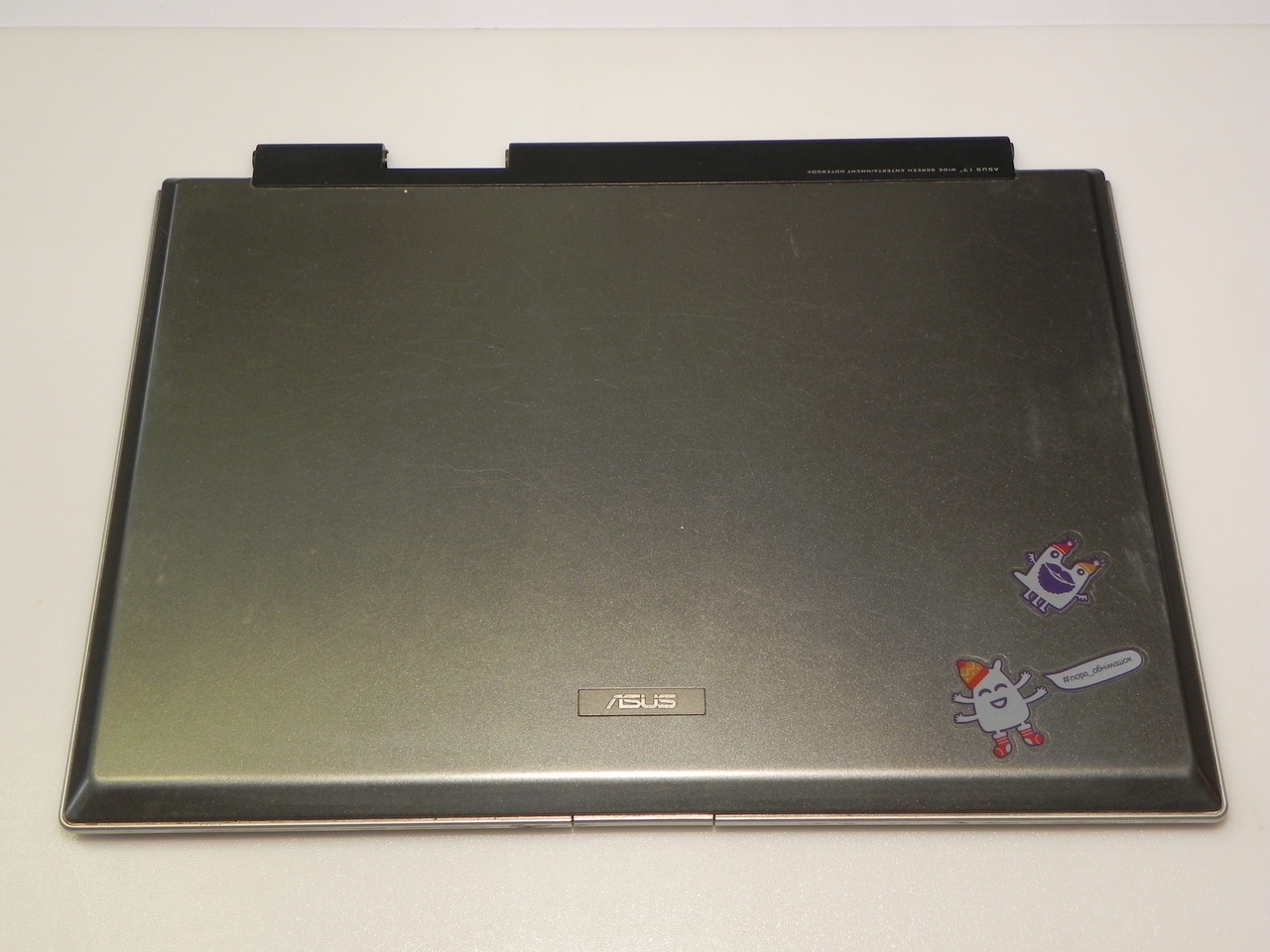 Крышка матрицы (корпус) 13GND01AP012-18361196 от ноутбука Asus A7U ...