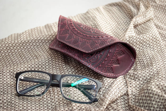 Футляр для окулярів шкіряний бордовий з орнаментом Сонечко | очешник ...
