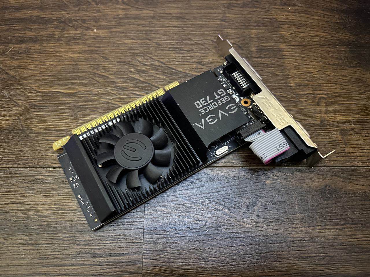 Видеокарта Evga GT 730 LP 2GB (02G-P3-3732-KR) Б/У, цена: 1400 ...