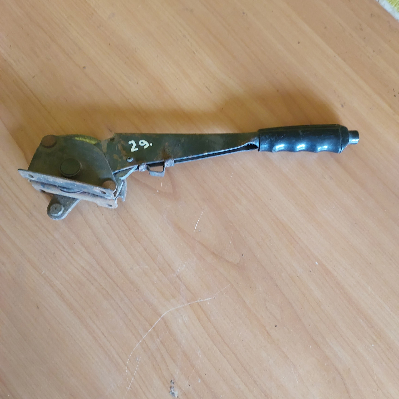 Рычаг ручника ВАЗ 2101 2102 2103 2104 2105 2106 2107 (2103-3508012) (ID#2402139398), цена: 150 ...