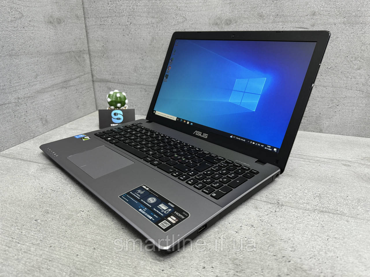 Стильний ноутбук Asus X550J i7-4720HQ GeForce 256gb ssd 15.6" GTX 950M ...