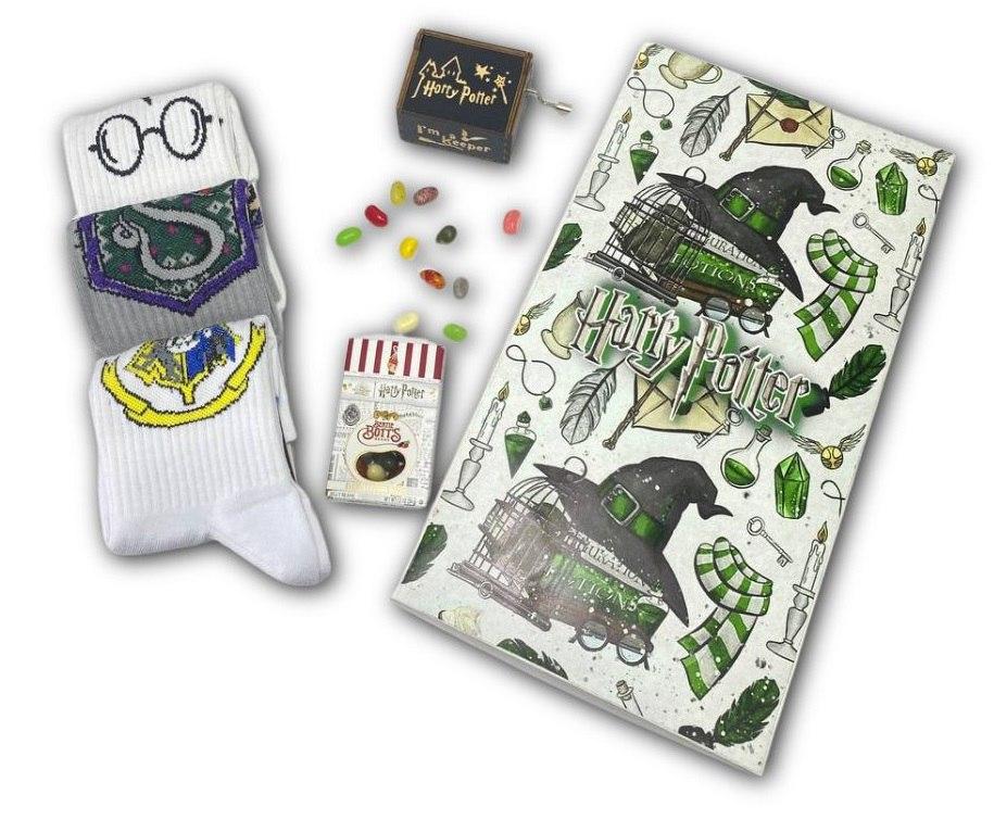 Подарунковий набір новорічний бокс Гаррі Поттер Слізерін шкарпетки музична скринька цукерки