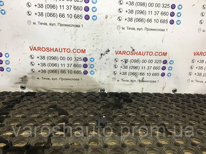 Реле Jeep Grand Cherokee WK 4671168e 19386, ціна: 419 ₴, купити на Prom.ua