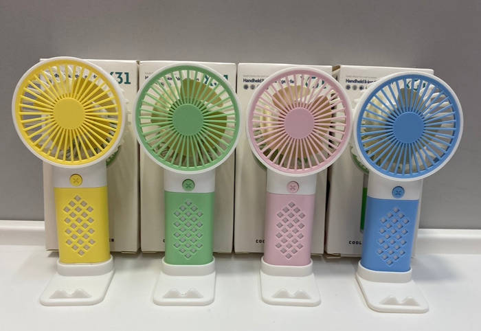 Ручний акумуляторний вентилятор X31 PTR, ціна: 230.72 ₴, купити на Prom.ua