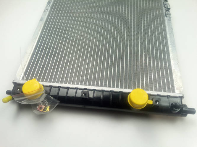 Радиатор охлаждения Sens (с конд.) алюминиево-паяный, TANGUN (P12114 ...