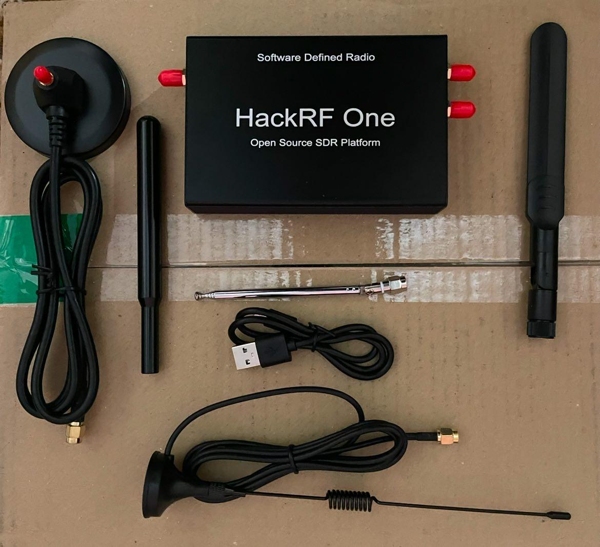 Плата HackRF One в корпусе, SDR радиостанция 1МГц 6ГГц с антеннами (ID ...