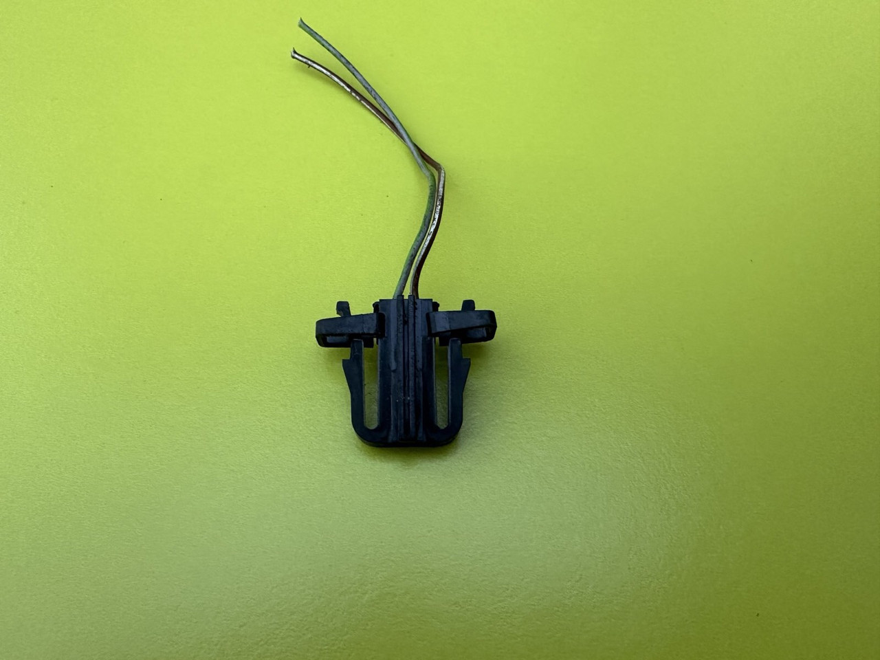 Заказать Роз'єм електричний, фішка, штекер VW Audi Skoda Seat 2PIN ...