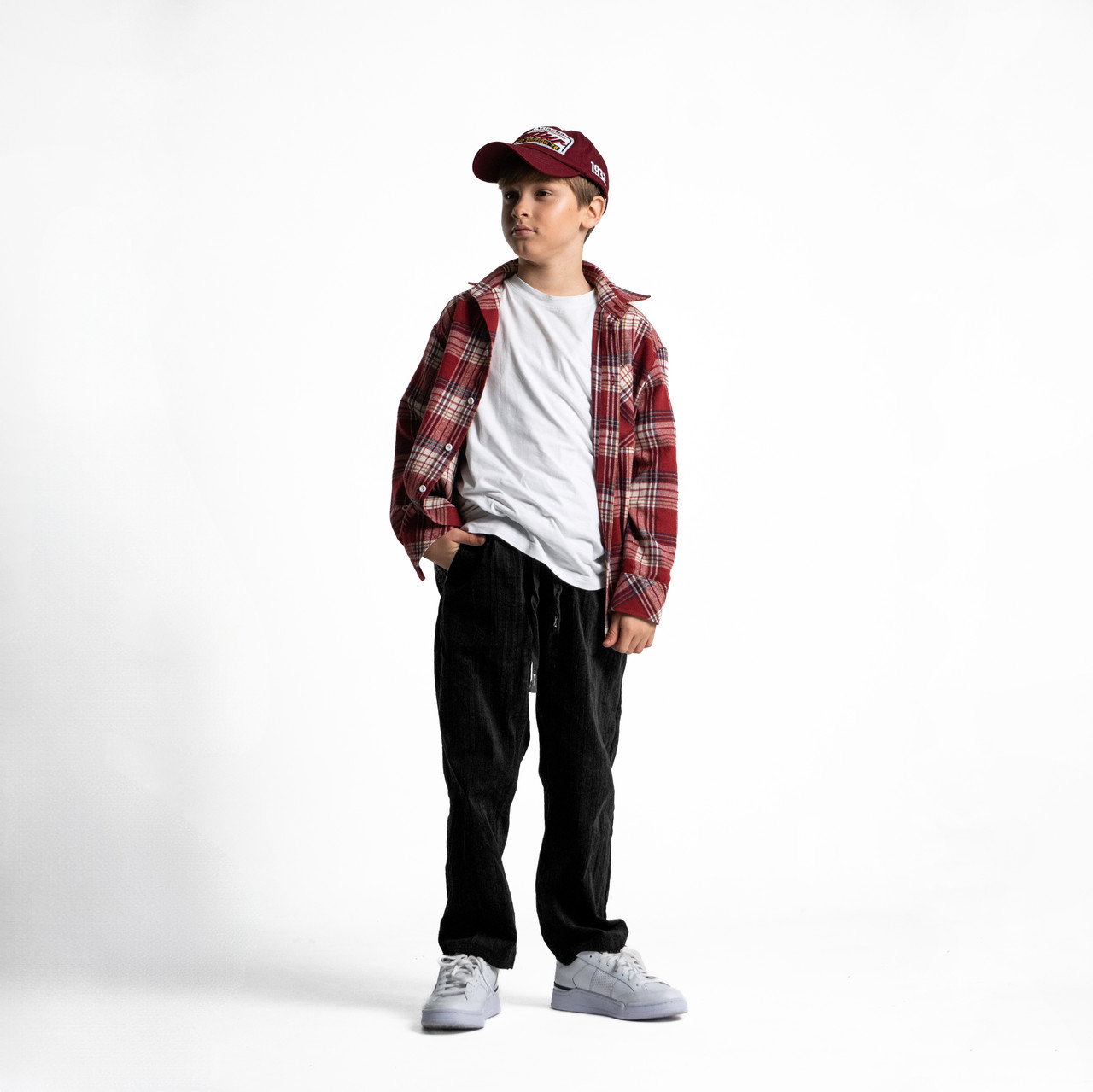 Штани банани для хлопчиків OV2U, колір чорний, розміри 122, 128, 134 ...