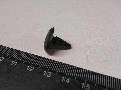 Пистон крепления подкрылка Mazda/Mitsubishi/Lexus/Тойота (14230 ...