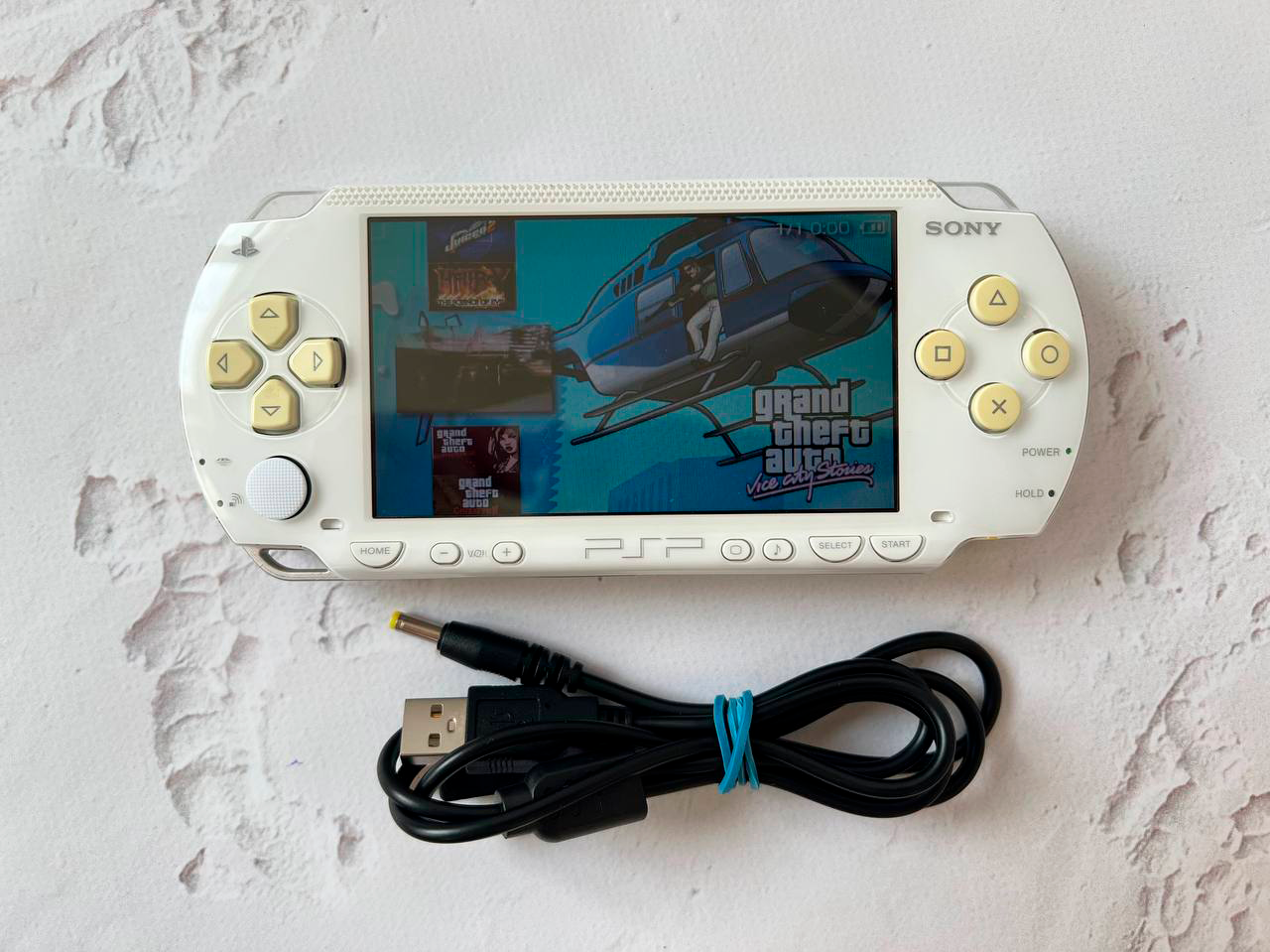 Игровая консоль PSP Sony PlayStation Portable 32 Gb + 40 Игр (ID#2523427215), цена: 3500 ...