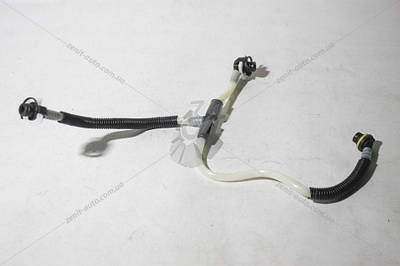 Трубка паливна (від фільтра до насосу підкачки) на Мерседес Спринтер 2. ...