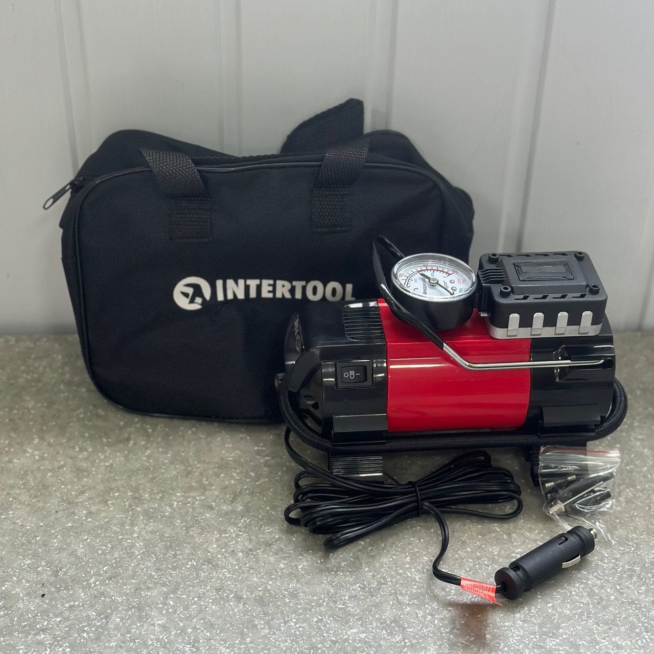 Компрессор автомобильный 12В, один цилиндр 19 мм INTERTOOL AC-0001 (ID#2479409127), цена: 899 ...