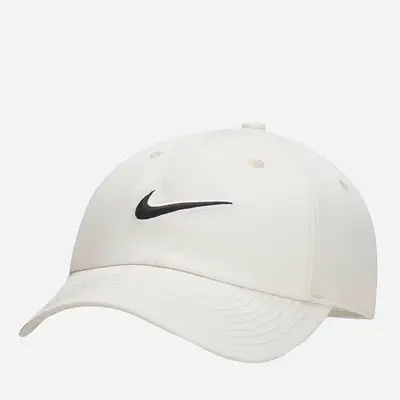 Кепка Nike Club FB5369-100 (FB5369-100). Спортивные бейсболки ...