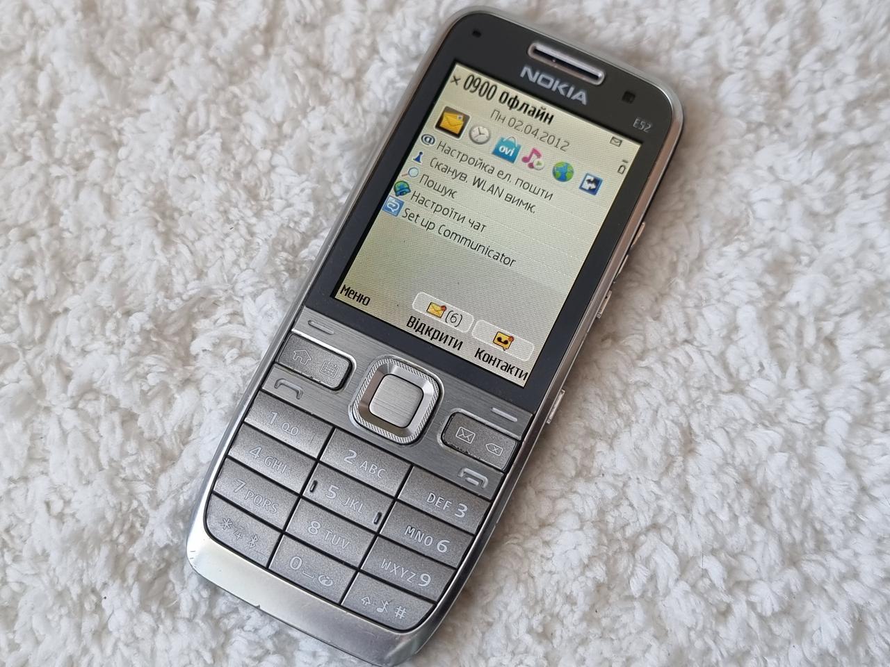 Мобільний телефон Nokia E52 стальний сірий оригінал вживаний гарний ...