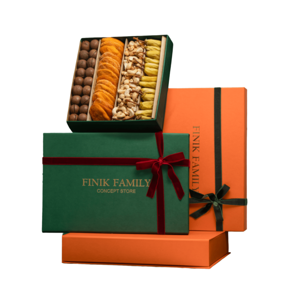 Набір горіхів та сухофруктів - Finik Family