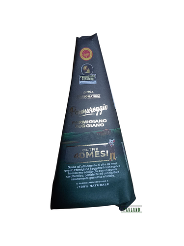 Сир Пармезан Parmareggio Parmigiano Reggiano 40 місяців витримки 200г ...