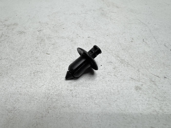 Кліпса кріплення бампера W124 Mercedes 3533394 9046707076 91505SL0003 ...