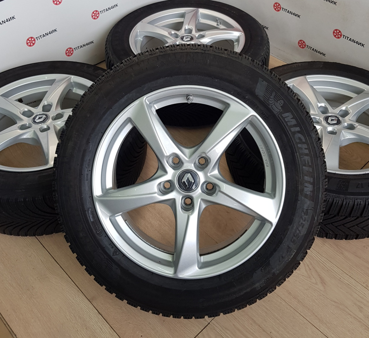Диски Renault R17 5x114 Megane Traffic Toyota Camry Nissan Juke Suzuki ...