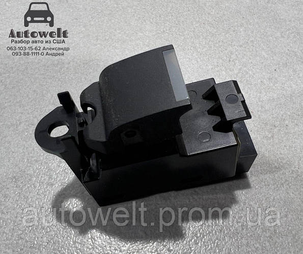 Кнопка стеклоподъемника двери Land Rover Discovery Sport 2015 LR059773 ...