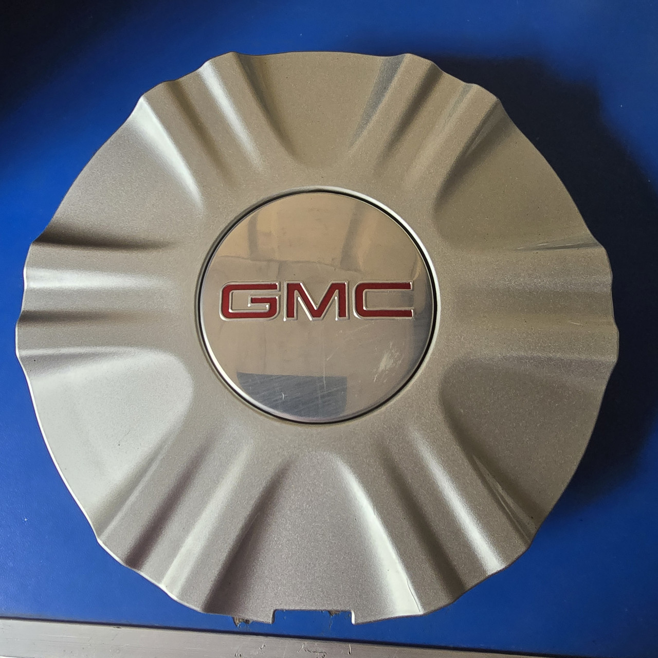 Ковпачки на литі диски GMC Terrain 23446994 Original, ціна: 400 ...