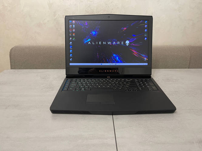 Ігровий ноутбук Dell Alienware 17 R5, 17,3" FHD IPS, i7-8750H, 16GB ...