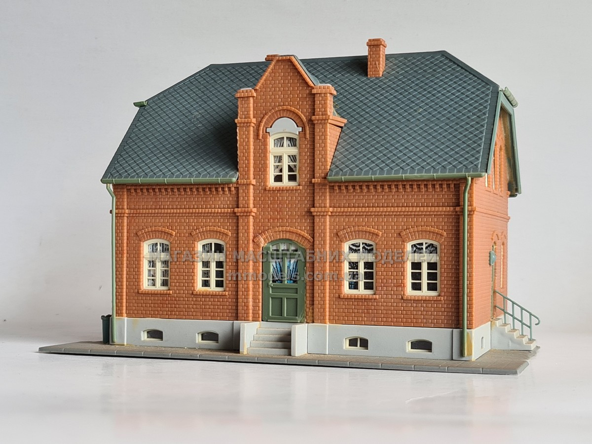 Kibri Модель двухэтажного домика в сборе для макета или диарамы для ...