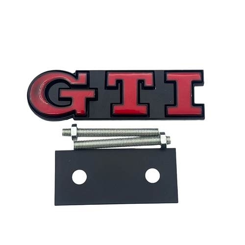 Эмблема надпись GTI в решетку 91х21мм КРАСНАЯ+черная окантовка металл ...