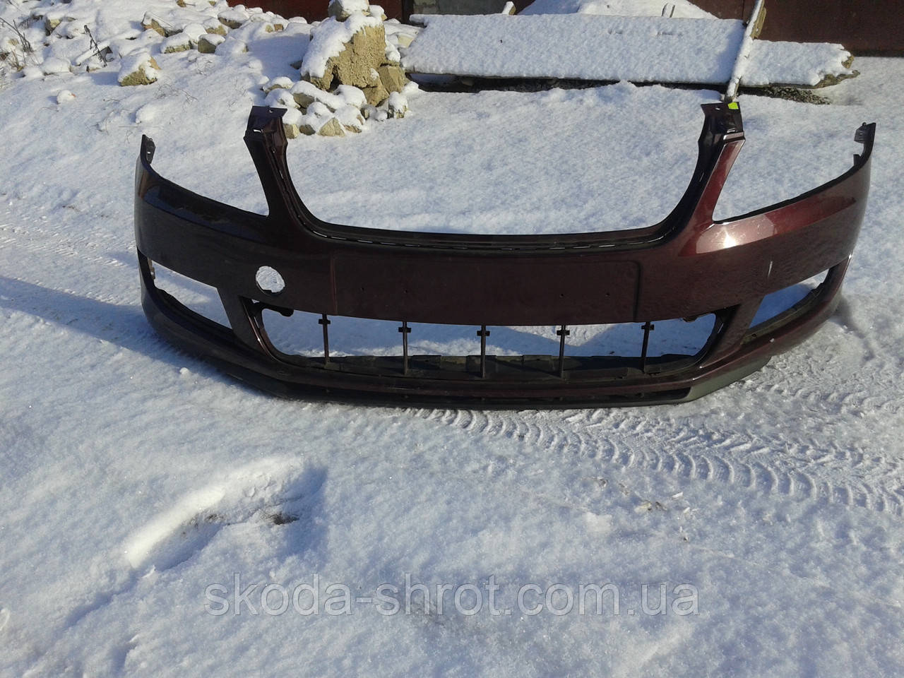 Бампер фабия -2 передний 5J0 807 221 D бордовый: продажа, цена в Ровно ...
