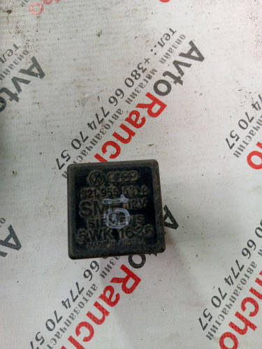 Автомобільне реле Volkswagen Golf 2 321955531A, цена: 100 ₴, купить на ...