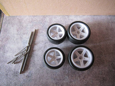 Колеса 1:64 Five Spoke v7 Staggered Real Rider Wheels Rims Tire Pin ...