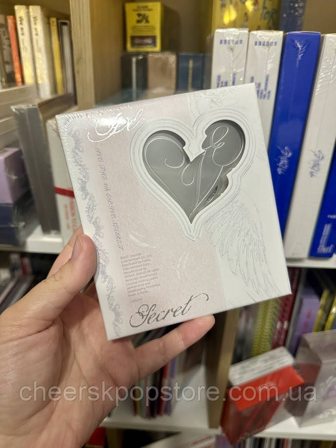 IVE - IVE SECRET (MD Ver.) (Limited Edition): продаж, ціна у Києві. Аудіо/відео продукція від ...