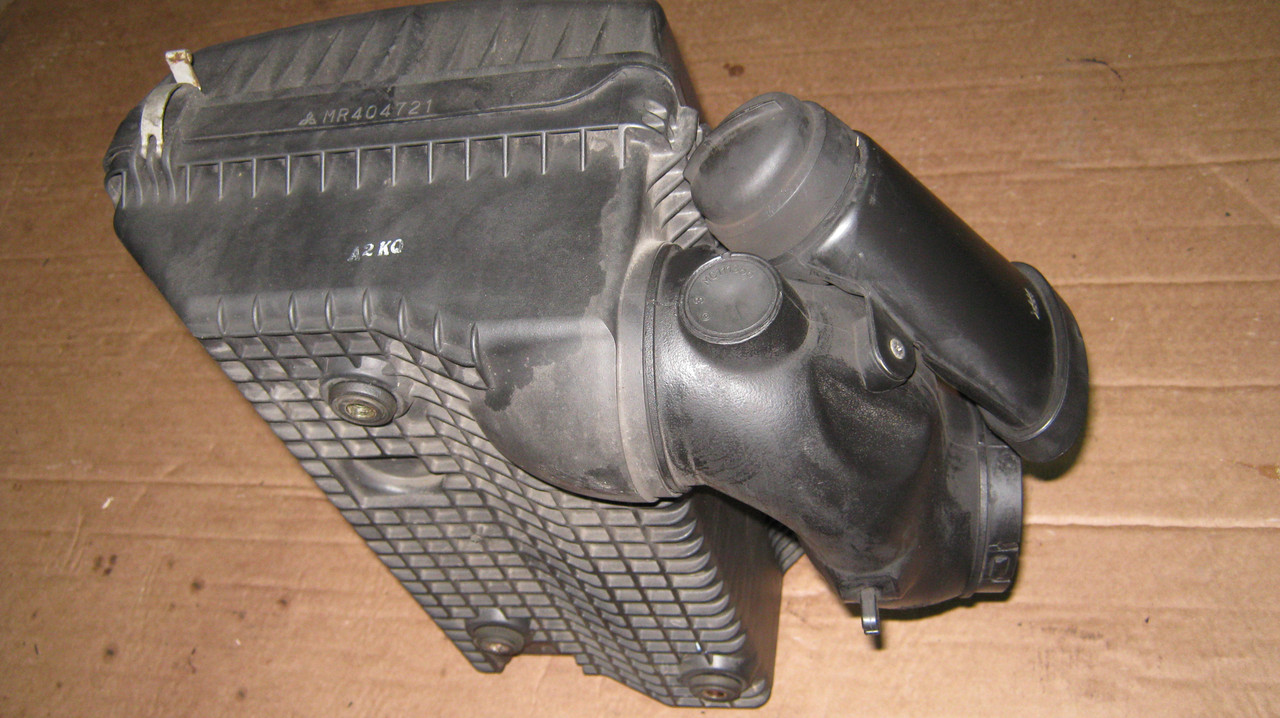 Купить Корпус воздушного фильтра Mitsubishi Pajero Wagon 3, 3.2 DI-D ...