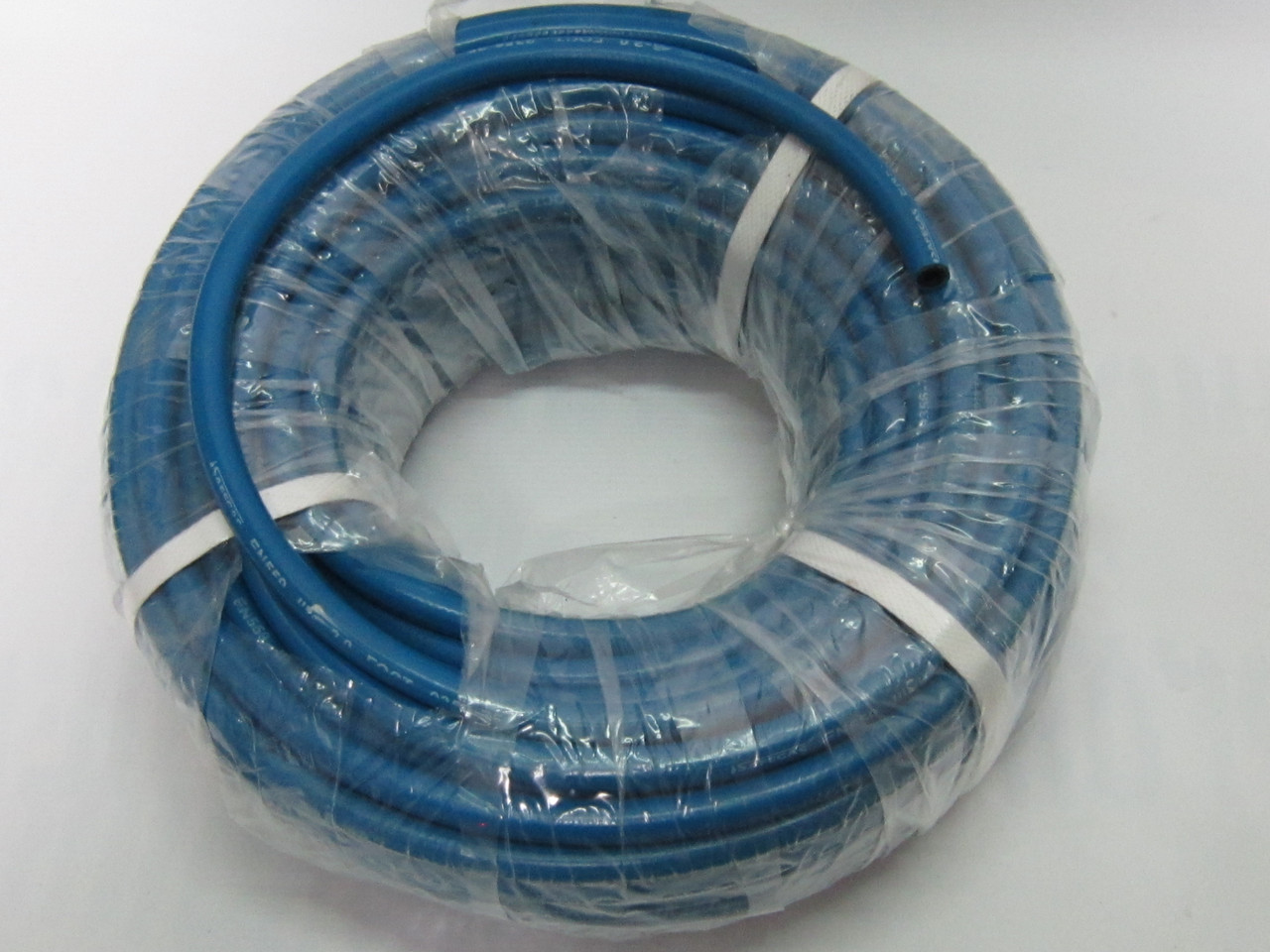 Кисневий шланг, рукав 6 мм синій Safegas: продаж, ціна у Києві. Гумові ...