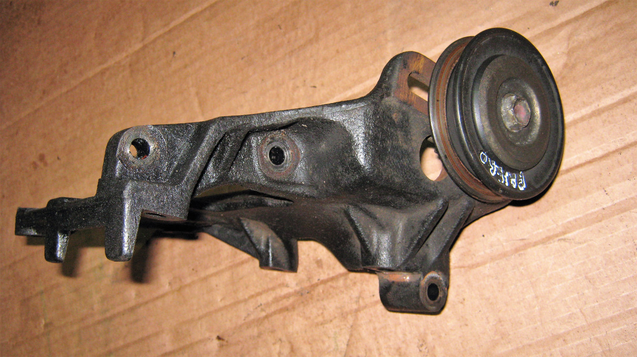 Купить Кронштейн компрессора Mitsubishi Pajero Wagon 3, 3.2 DI-D ...