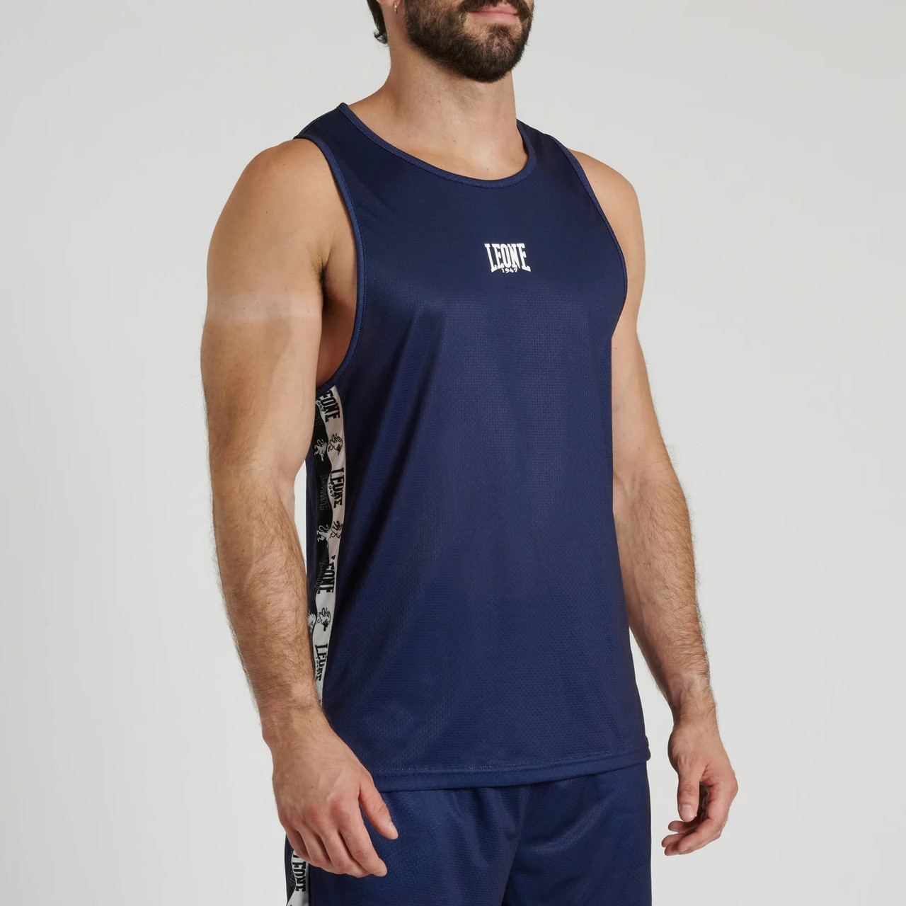 Майка Leone Iconic Blue XL создана для обеспечения поддержки и свободы ...