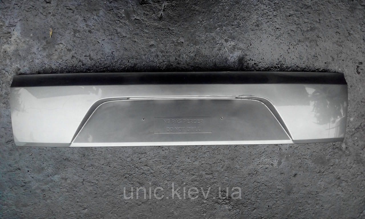 Накладка двери багажника Рено Меган 3 Универсал б/у: продажа, цена в ...