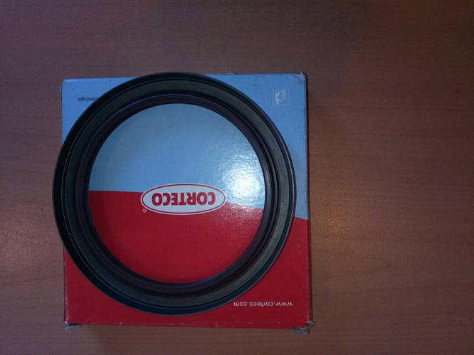 Сальник коленчатого вала, ціна 417 грн — Prom.ua (ID#499791921)