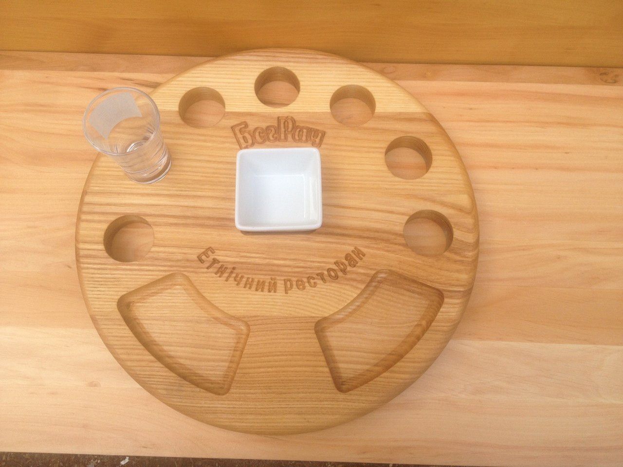 Деревянный Поднос для Стопок — Купить Недорого на Bigl.ua (512946628)