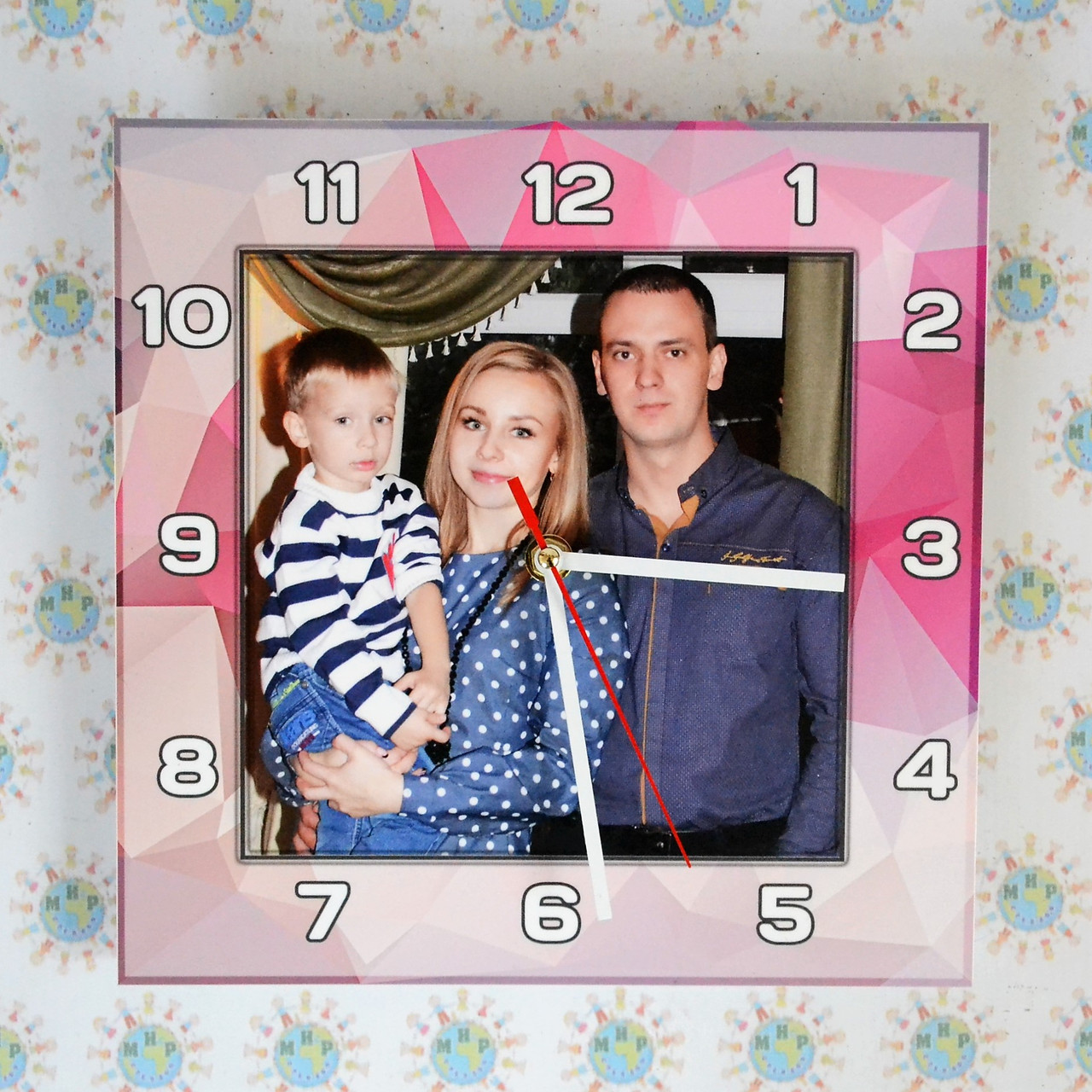 Настенные часы с Вашими фотографиями от Мир стендов - 493515401