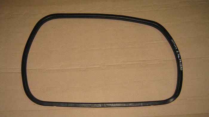 Купить Уплотнитель заднего стекла Mitsubishi Pajero Wagon 3, MR971373 ...