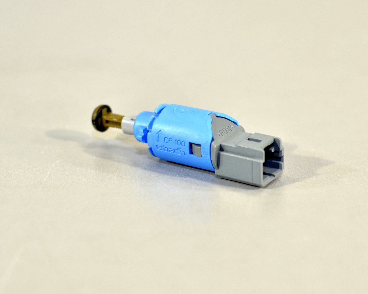 Датчик педали сцепления на Renault Kangoo II 2008-> 1.5dCi+1.6 16V+1.6 ...