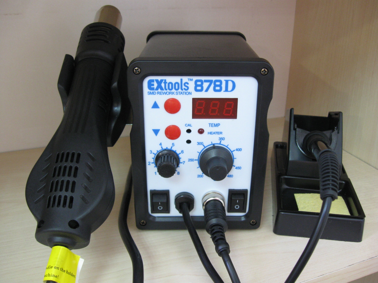 Заказать Паяльная станция цифровая с феном EXtools 878D 700W 100-450*C ...