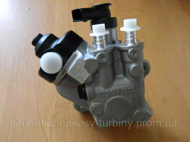 Купить Насос топливный новый BOSCH 03L130755A Audi,Seat,Skoda ...