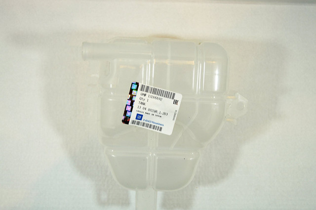 Бачок расширительный (напорный бак) для охлаждающей жидкости (антифриза ...