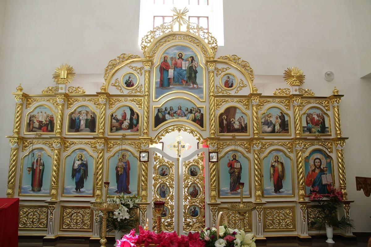 Большой резной Иконостас с золочением, изготовление иконостасов, купить ...