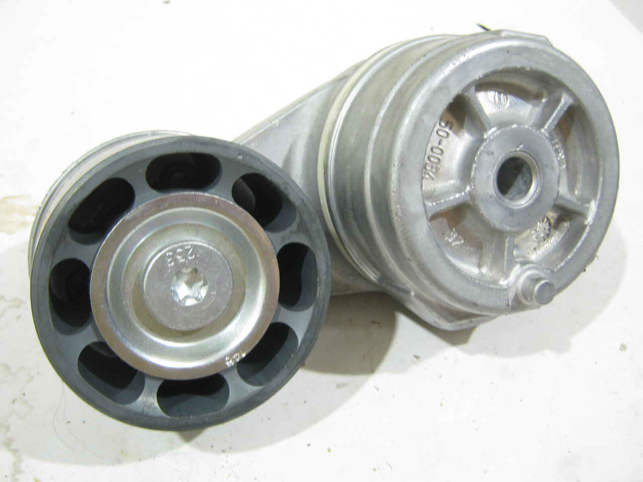 Натяжитель ремня привода вентилятора RE70536 RE518097 John Deere (ID ...